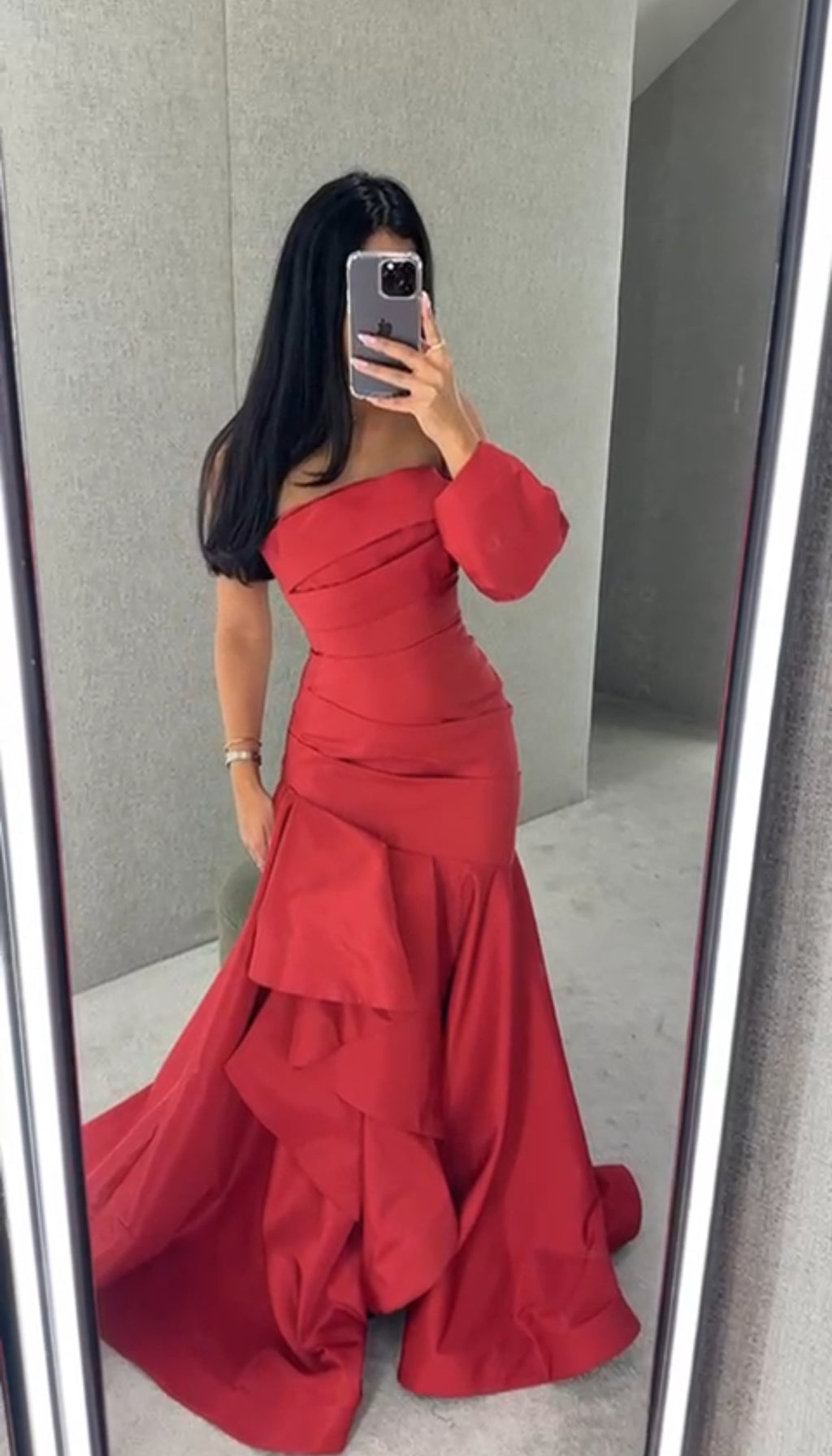 Azzurra-Red – by reya